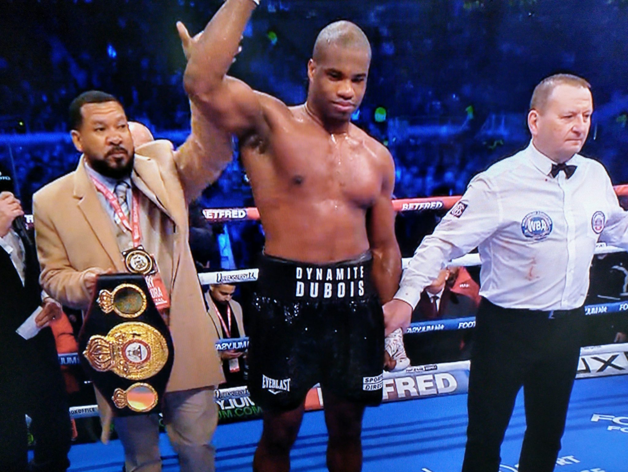 ダニエル・デュボアVが大逆転TKO勝ちで初防衛に成功 VSケビン・レリーナ（WBA世界ヘビー級タイトルマッチ） | わしのボクシングブログ「わしボク」